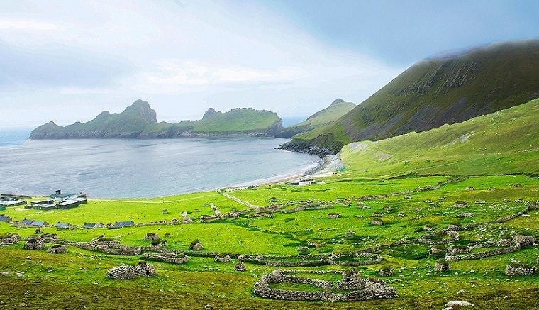 Poem The Remote Islands of Scotland: Six Poems by Peter Hartley ...
