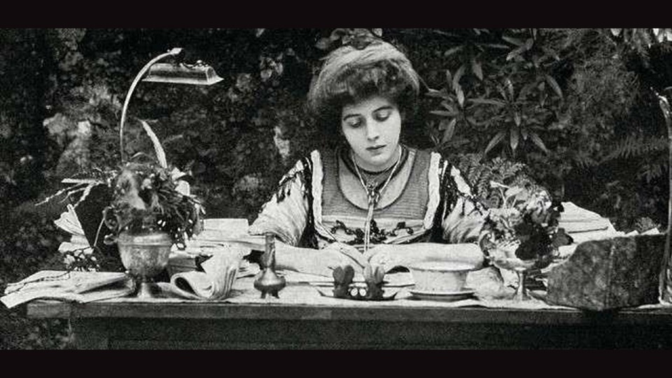 Poem 'La Pompe Funèbre': A Dramatic Monologue in Poetry by Joseph S ...